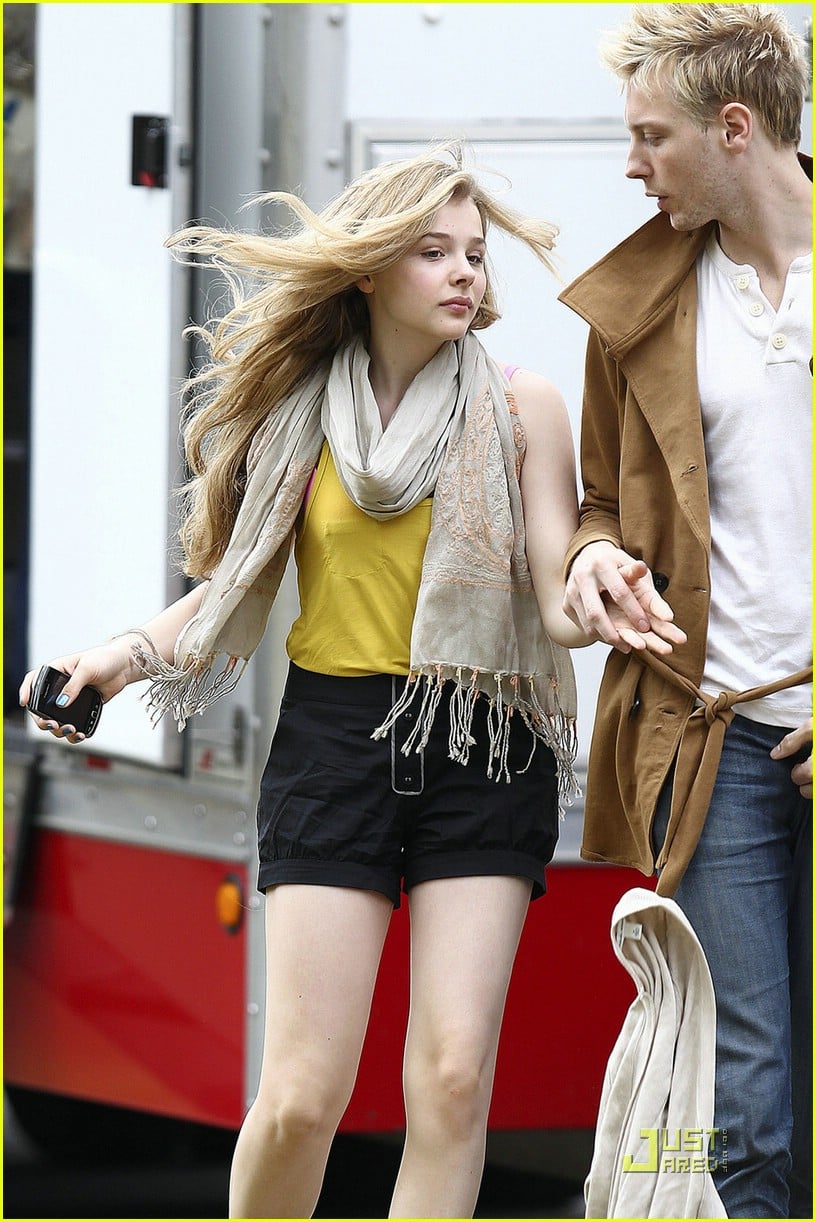 Chloe Moretz 'Whips Her Hair' on 'Hick' Set | Photo 412011 - Photo ...