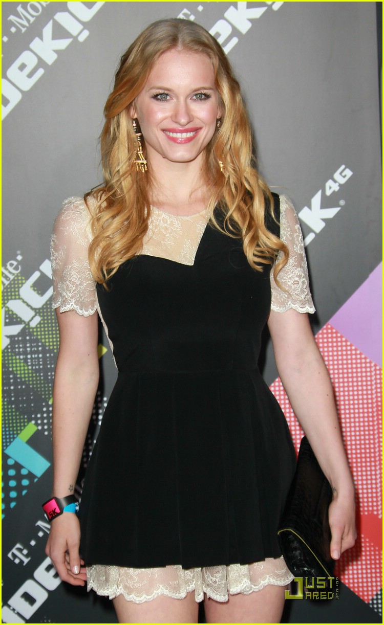 Leven Rambin Launches New T-Mobile Sidekick 4G | Photo 414095 - Photo ...