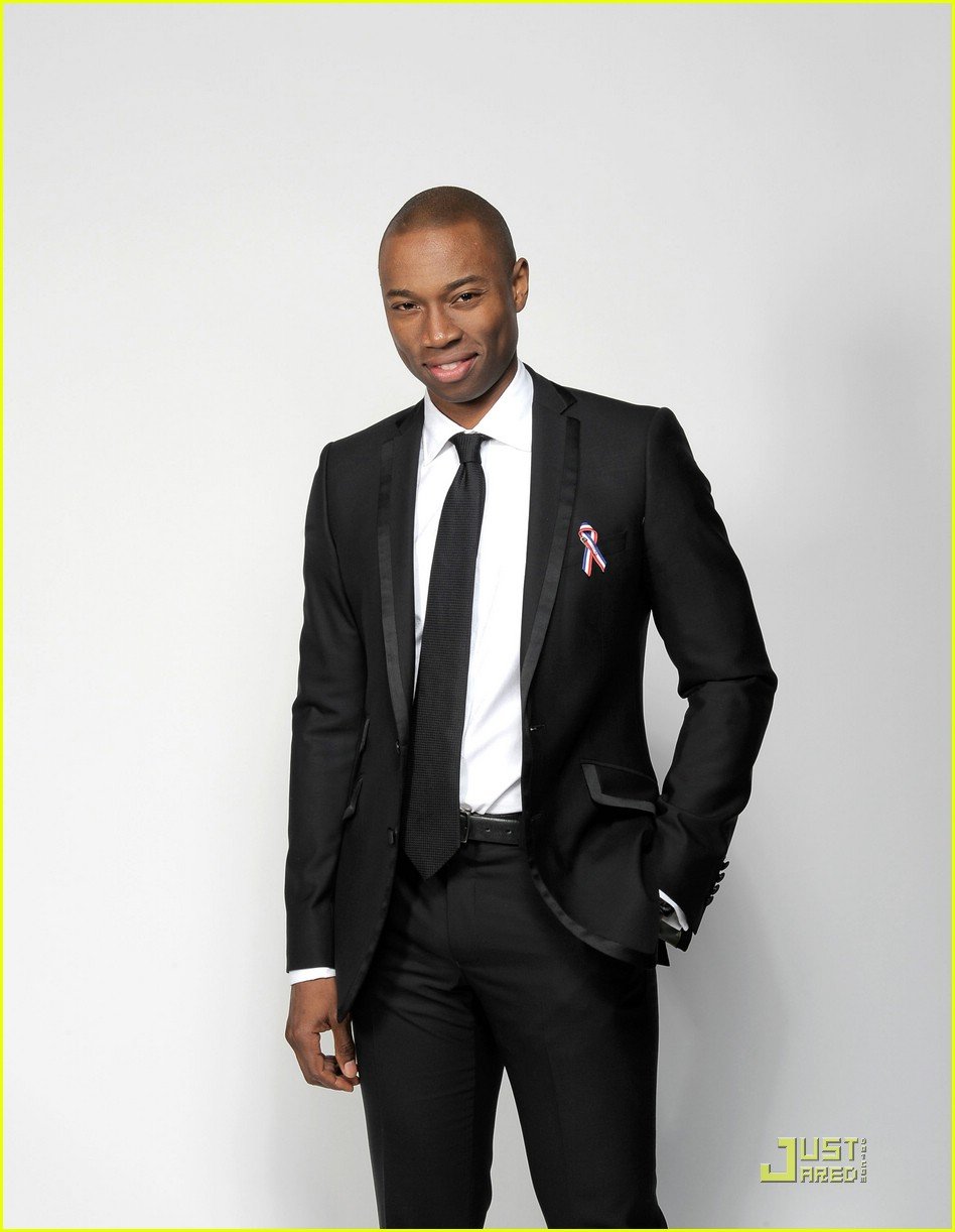 Robbie Jones: New Hellcats TONIGHT! | Photo 414648 - Photo Gallery ...