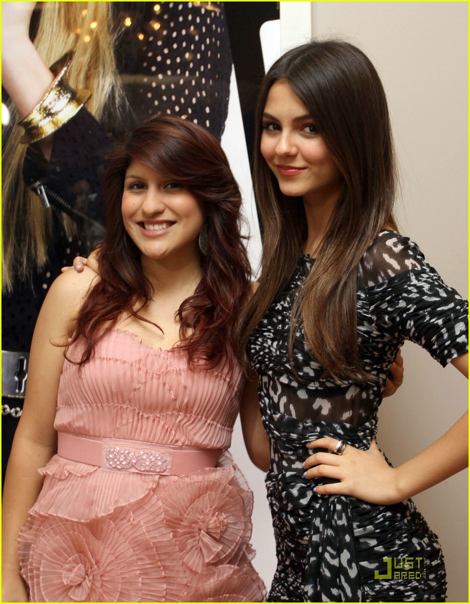 Victoria Justice: Prom Hostess with BCBG Max Azria! | Photo 413676 ...