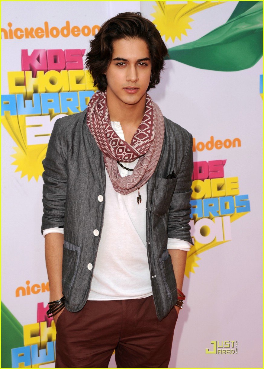 Avan Jogia 2011