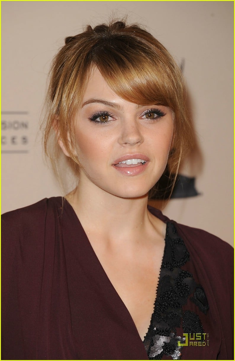 Aimee Teegarden: Television Academy Honors 2011 | Photo 415903 - Photo ...