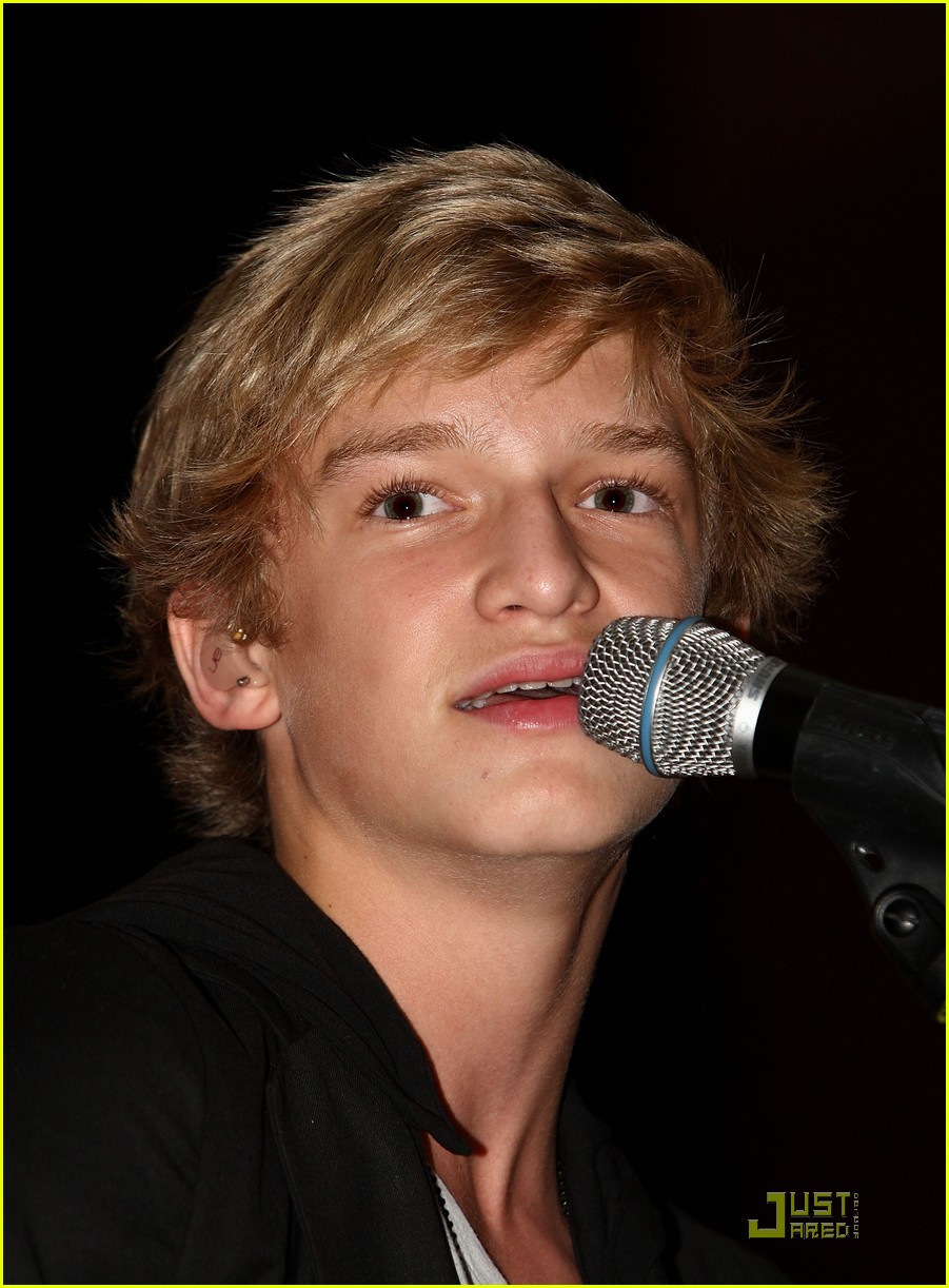 Cody Simpson: Melbourne Mayhem! | Photo 419456 - Photo Gallery | Just ...