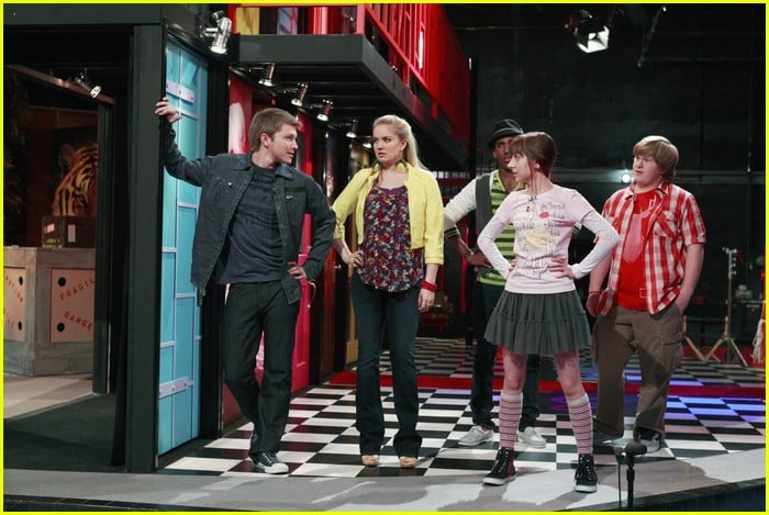 Cody Simpson on 'So Random' -- FIRST LOOK! | Photo 418483 - Photo ...