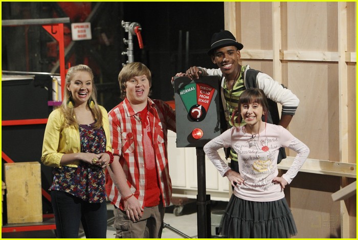 Cody Simpson on 'So Random' -- FIRST LOOK! | Photo 418489 - Photo ...