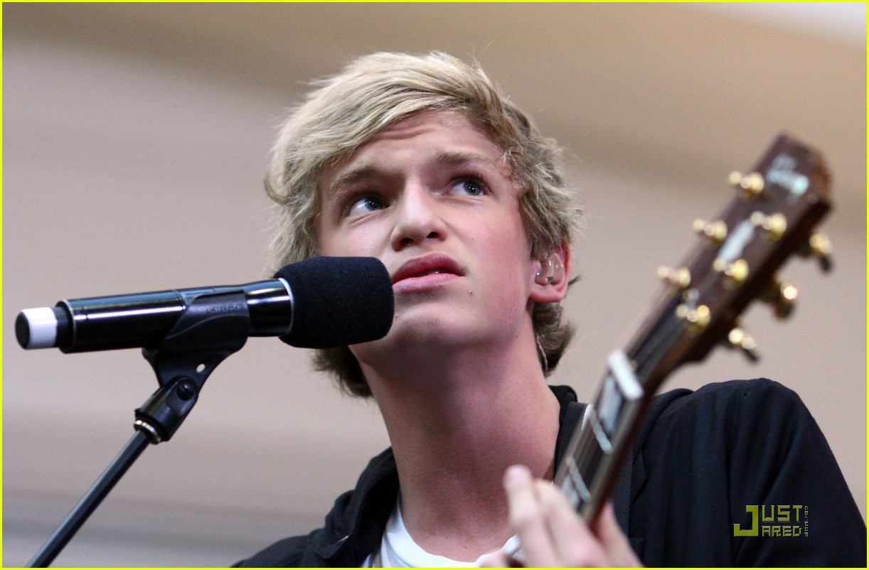 Cody Simpson: Sydney Signing Cancelled! | Photo 419425 - Photo Gallery ...