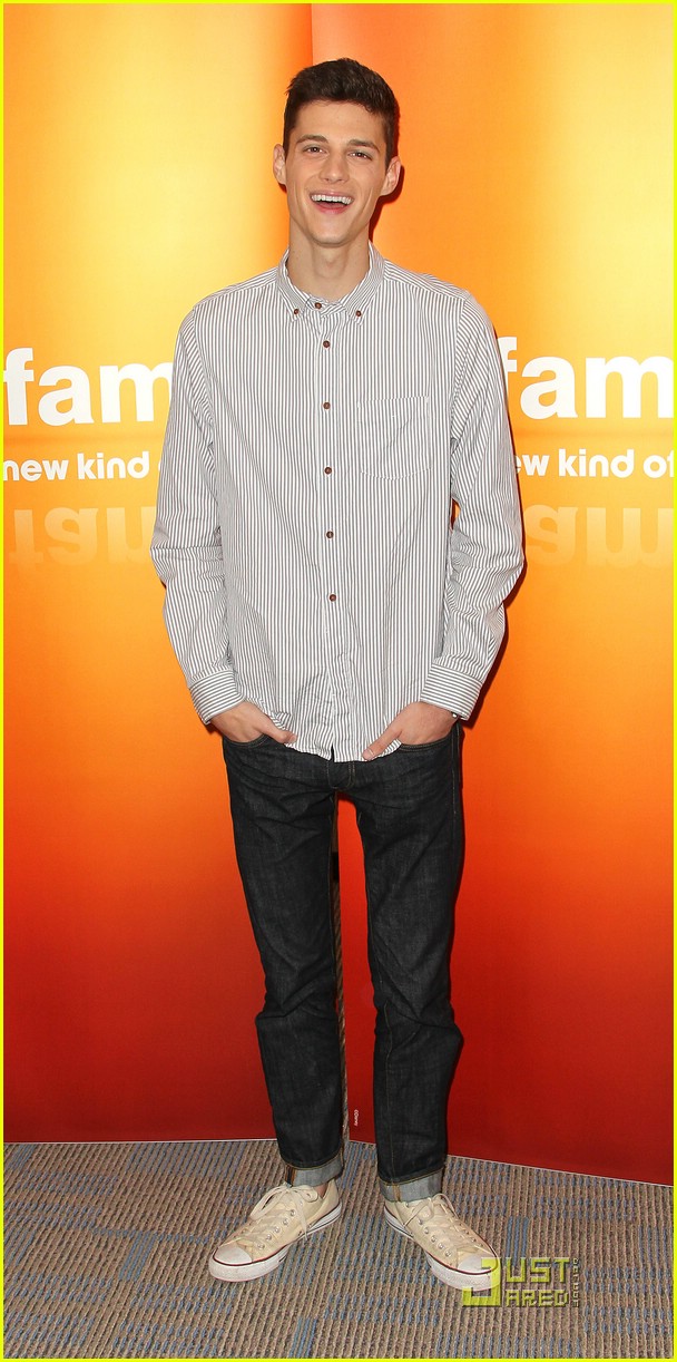 Francia Raisa Has 'Loose Lips' | Photo 417270 - Photo Gallery | Just Jared Jr.