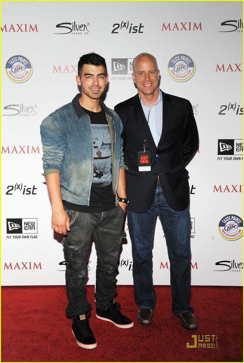 Joe Jonas: Maxim Hot 100 Party with Olivia Munn! | Photo 416824 - Photo ...