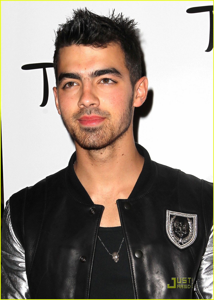 Joe Jonas: Billboard Awards Bash at TAO! | Photo 418569 - Photo Gallery ...