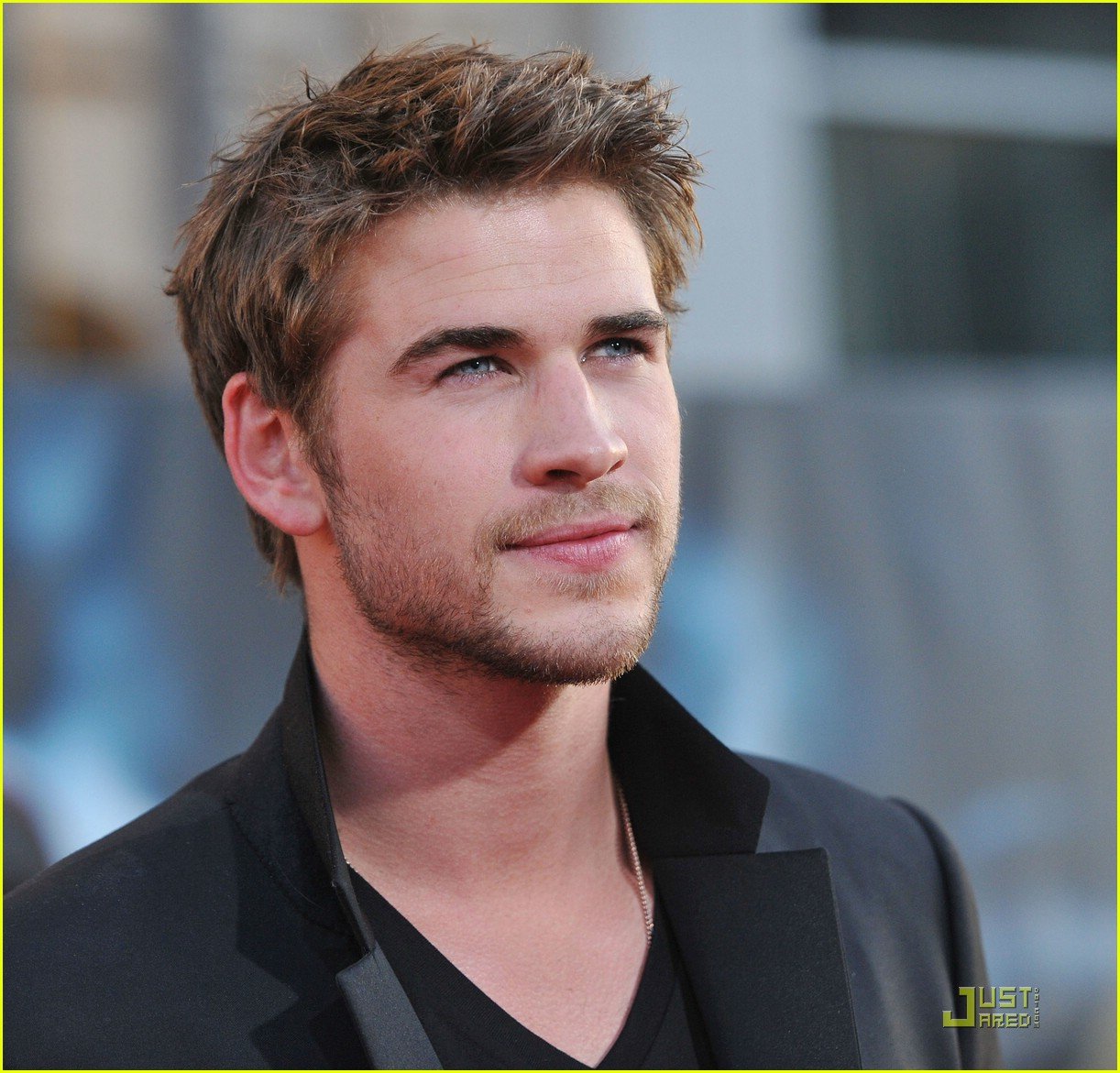 Liam Hemsworth: 'Thor' Premiere with Brother Chris! | Photo 415520 ...