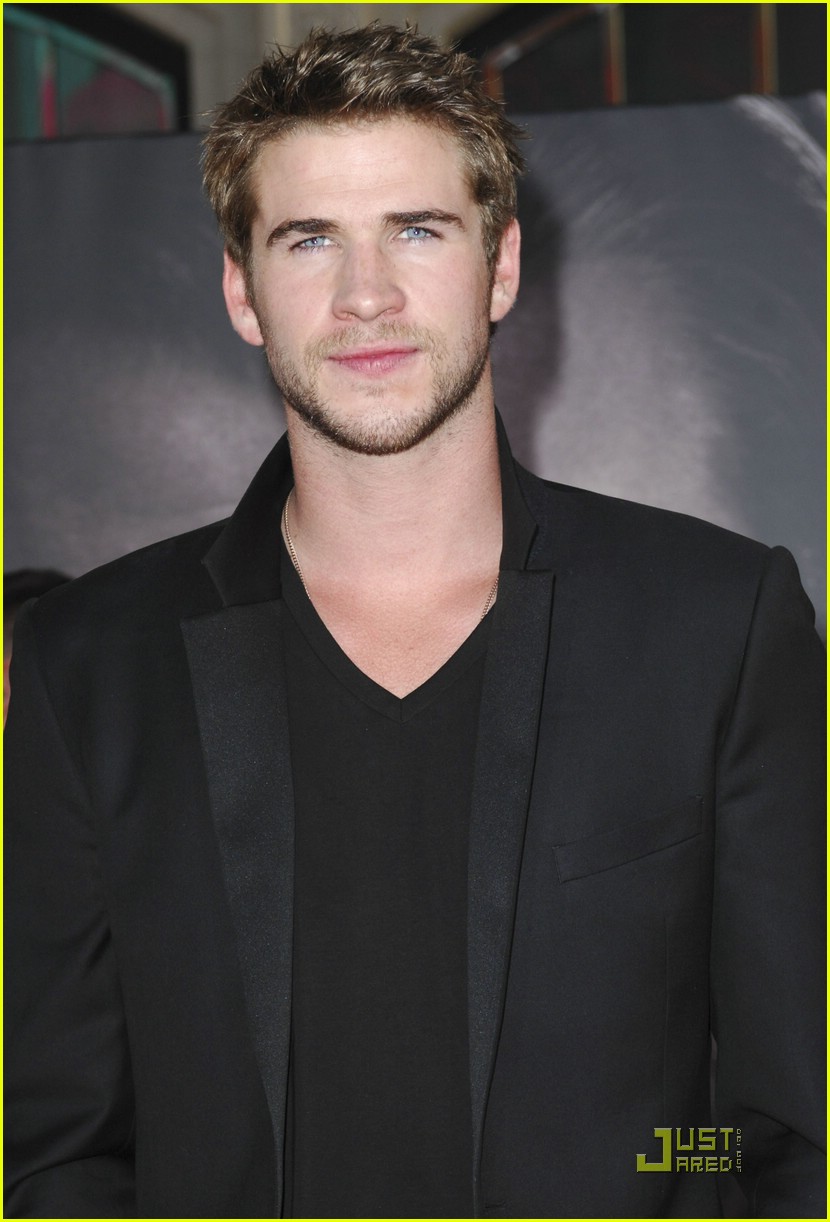 Liam Hemsworth: 'Thor' Premiere with Brother Chris! | Photo 415522 ...