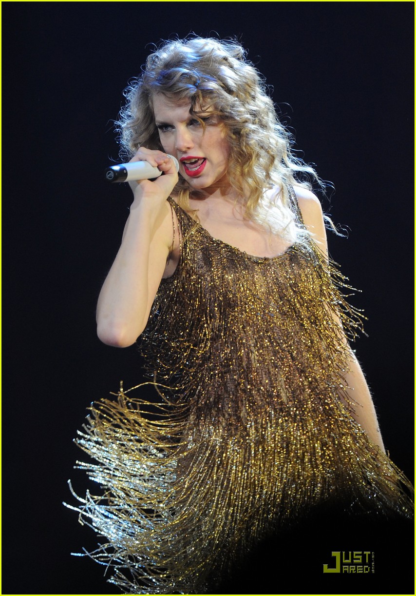 Taylor Swift: Speak Now, Help Now Benefit! | Photo 418556 - Photo ...