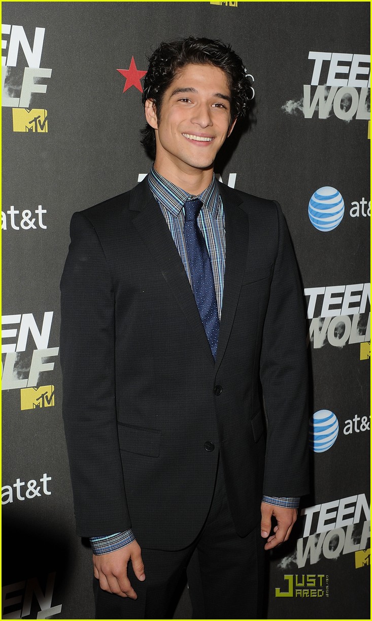 Tyler Posey & Tyler Hoechlin: 'Teen Wolf' Premiere Pals | Photo 419278 ...