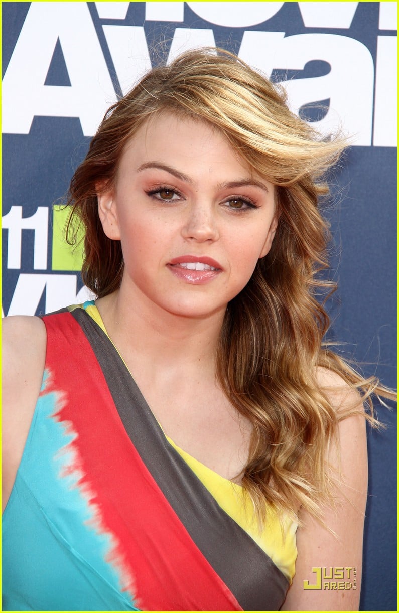 Aimee Teegarden -- MTV Movie Awards 2011 | Photo 420382 - Photo Gallery ...