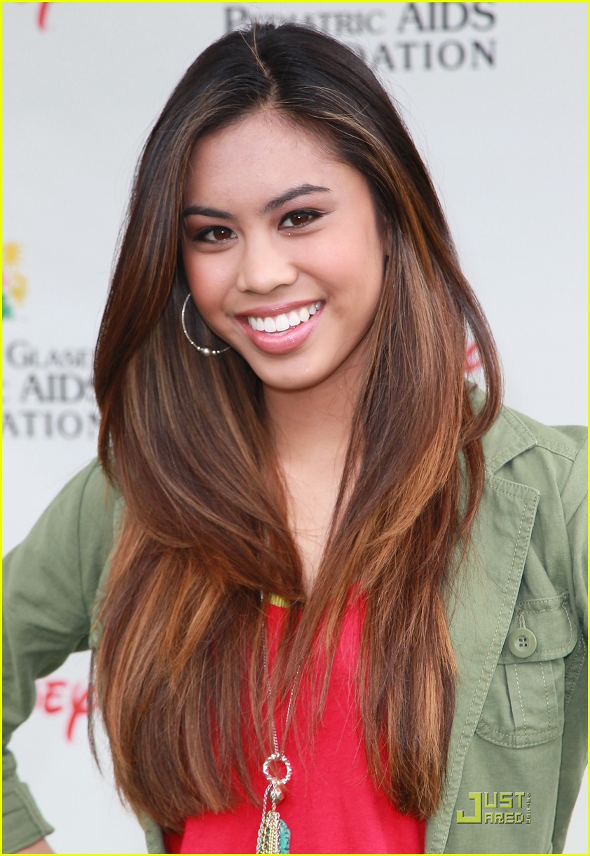 Ashley Argota & Gage Golightly: It's a Time For Heroes! | Photo 421685 ...