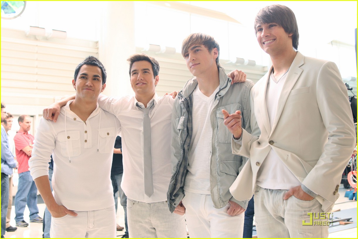 Big Time Rush Wants To Fly...Really. | Photo 423790 - Photo Gallery ...