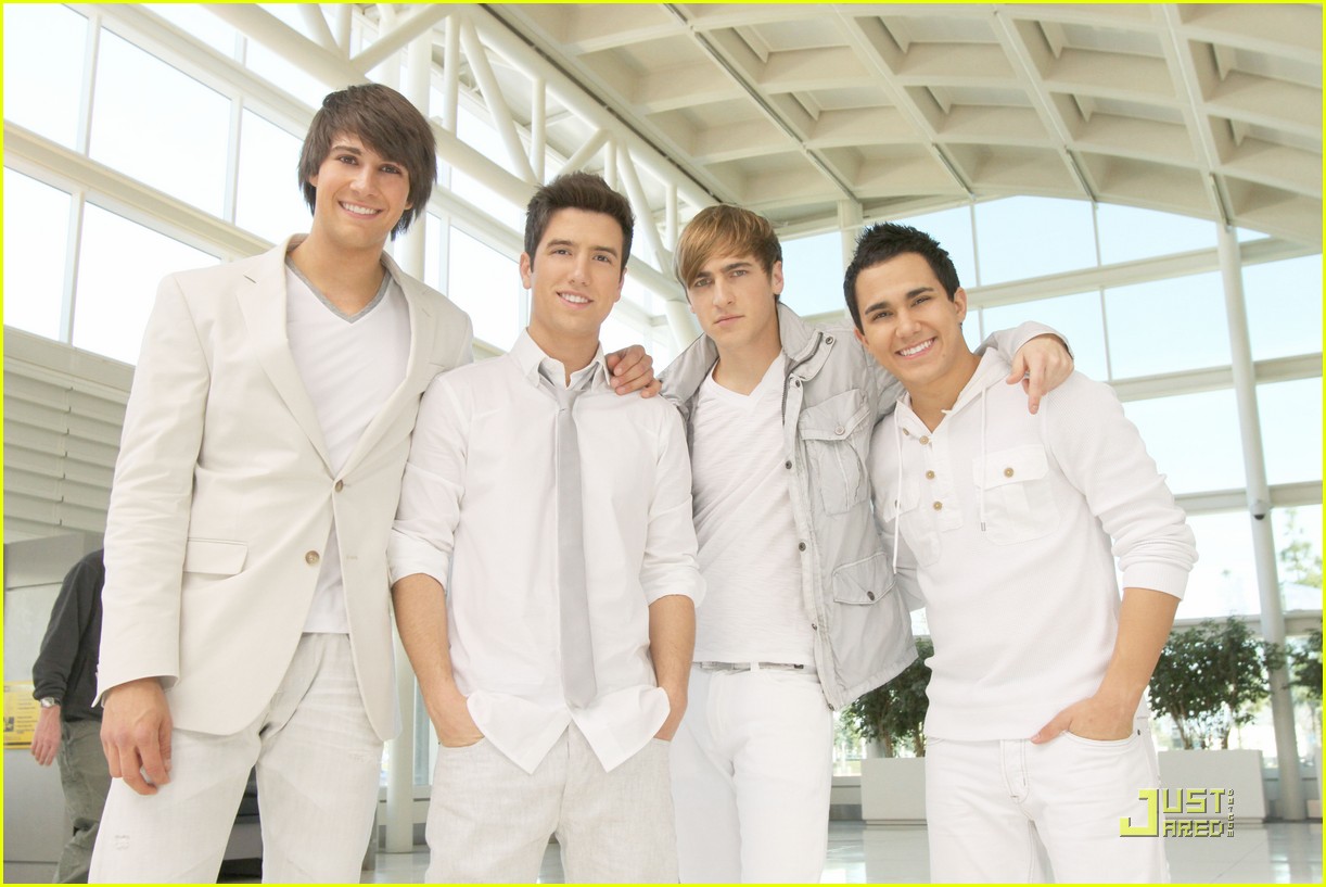 Big Time Rush Wants To Fly...Really. | Photo 423794 - Photo Gallery ...
