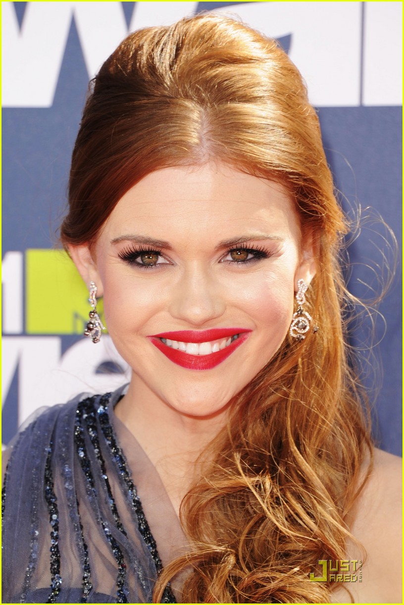 Crystal Reed & Holland Roden: MTV Movie Awards 2011 | Photo 420289 ...