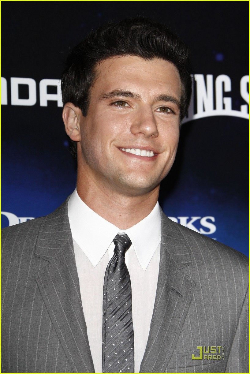 Drew Roy: 'Falling Skies' Premiere! | Photo 421977 - Photo Gallery ...