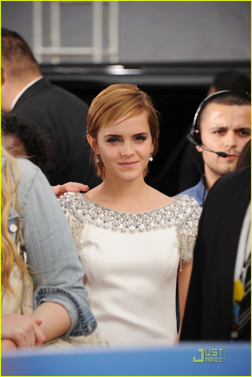 Full Sized Photo of emma watson hp clip 13 | Emma Watson Presents New ...