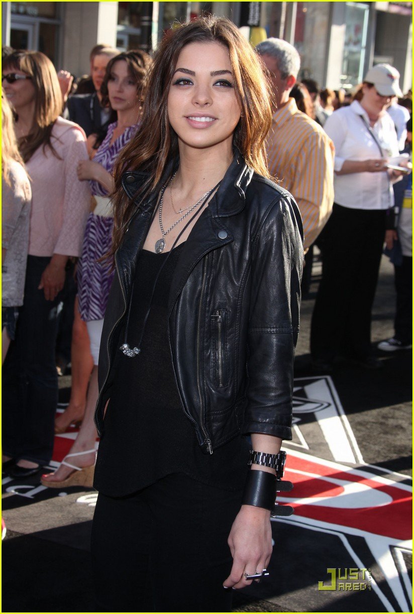 Full Sized Photo of gia mantegna cars premiere 02 | Gia Mantegna: 'Cars ...