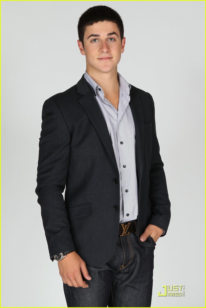 David Henrie: NHL Awards 2011 | Photo 423231 - Photo Gallery | Just ...