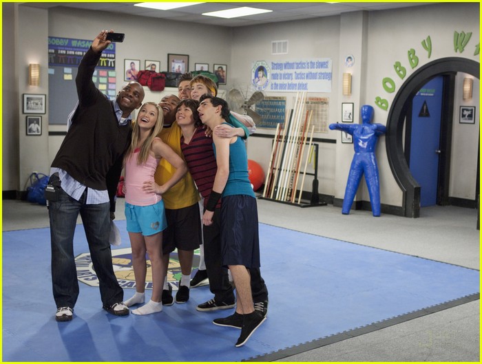Jason Earles Has a Dojo Day Afternoon | Photo 422160 - Photo Gallery ...