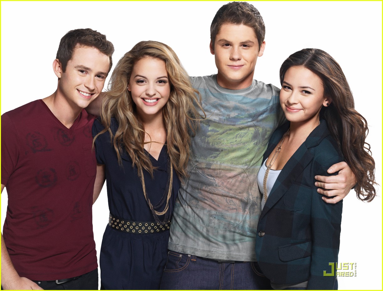 Matt Shively & Malese Jow Join 'The Troop' | Photo 422899 - Photo ...