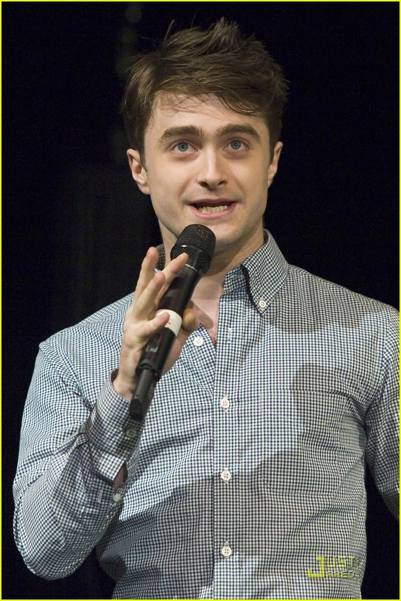 Full Sized Photo of daniel radcliffe broadway jr 05 | Daniel Radcliffe ...