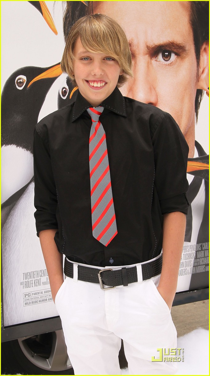 Riley Griffiths & Ryan Lee: 'Super 8' Tops Box Office! | Photo 421829 ...