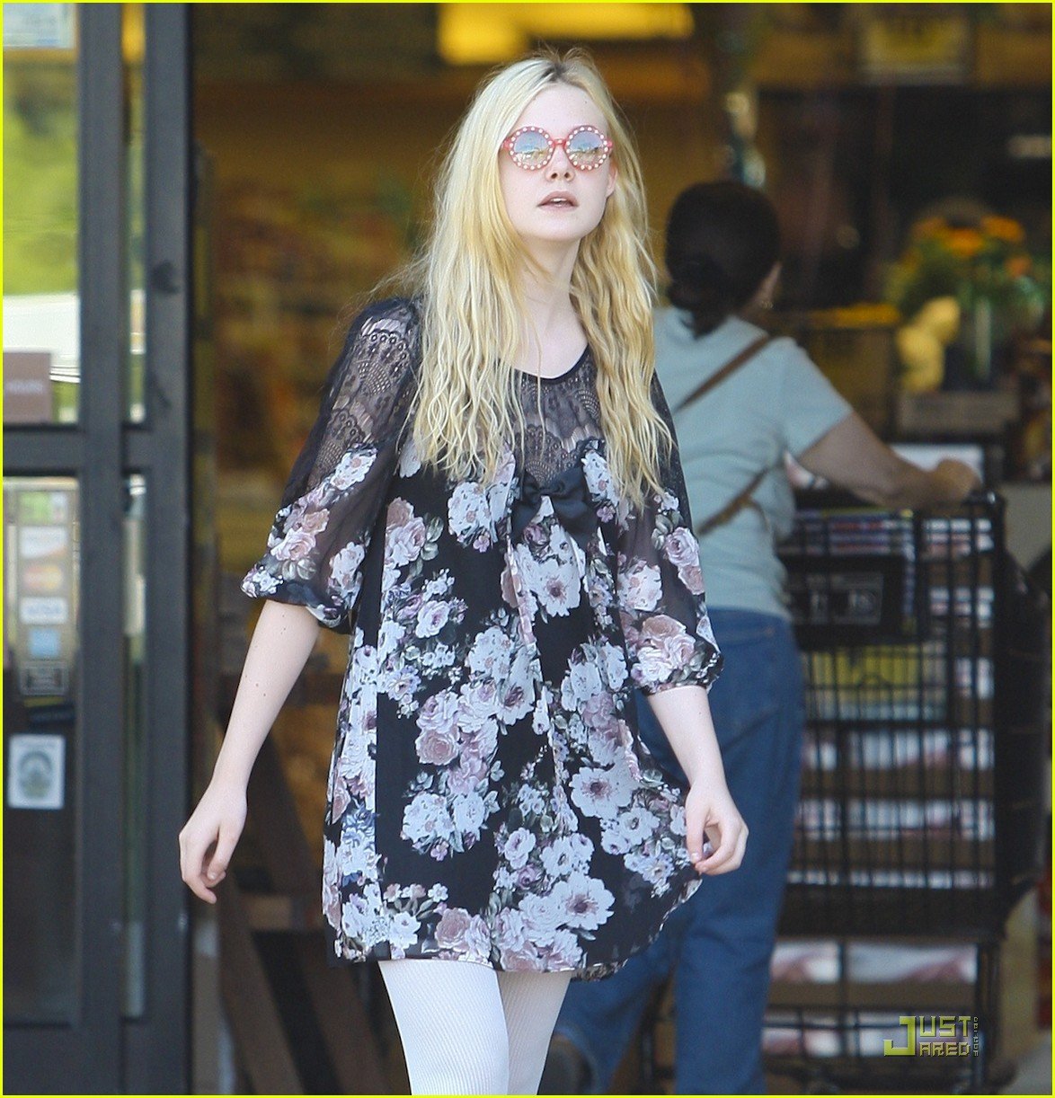 Elle Fanning: Funky Glasses Fun! | Photo 428302 - Photo Gallery | Just ...
