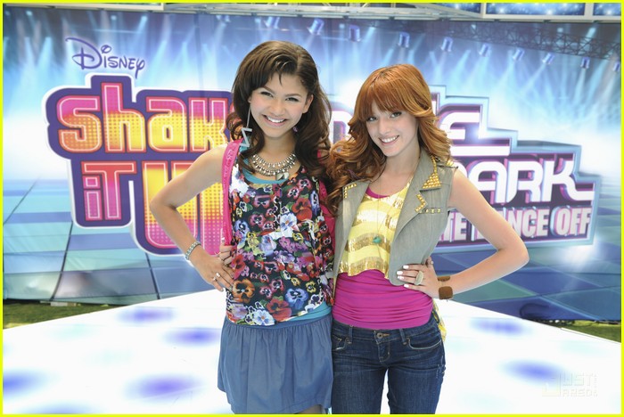 Full Sized Photo of shake it up make your mark 03 | Bella Thorne & Zendaya: Make Your Mark ...