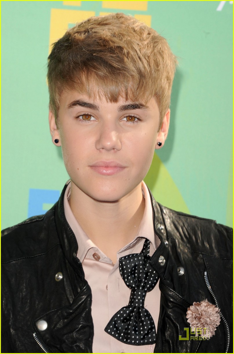 Justin Bieber - Teen Choice Awards 2011 Red Carpet | Photo 430769 ...