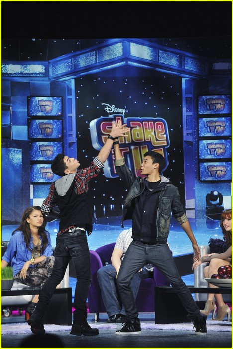 Adam Hicks vs. Roshon Fegan: JJJ Rap-Off! | Photo 434293 - Photo ...