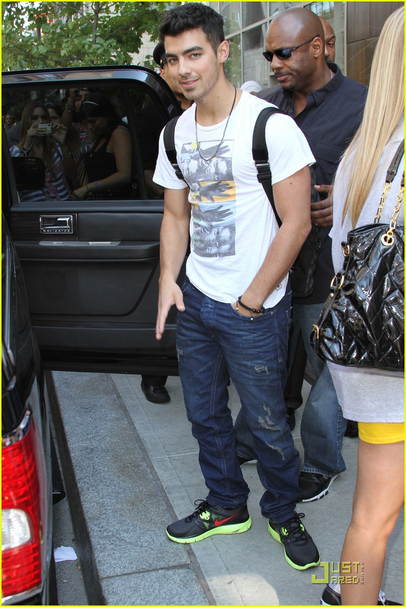 Joe Jonas: MTV's '10 on Top' Co-Host This Saturday! | Photo 432102 ...