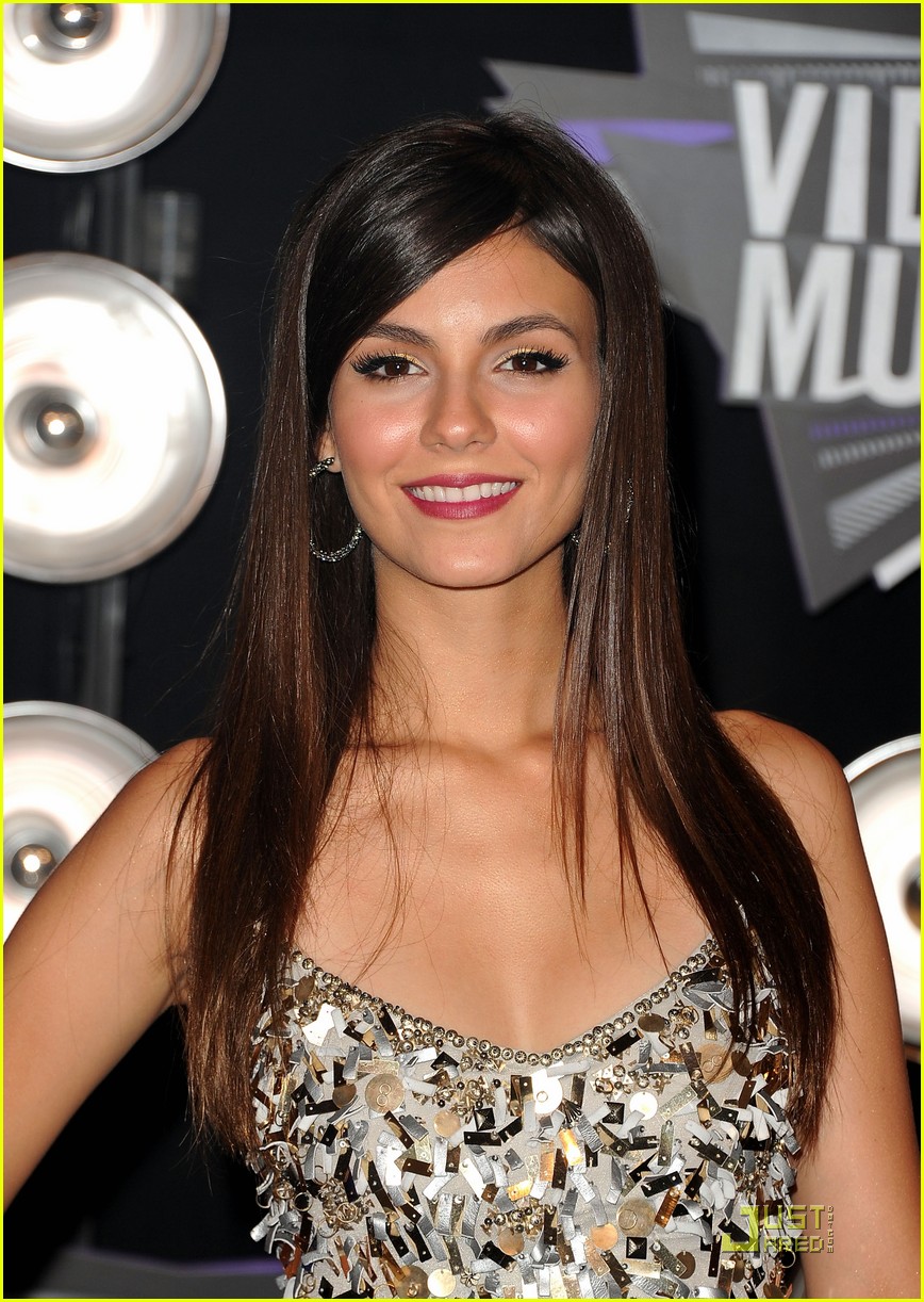 Victoria Justice: I Love Old Britney! | Photo 434072 - Photo Gallery ...