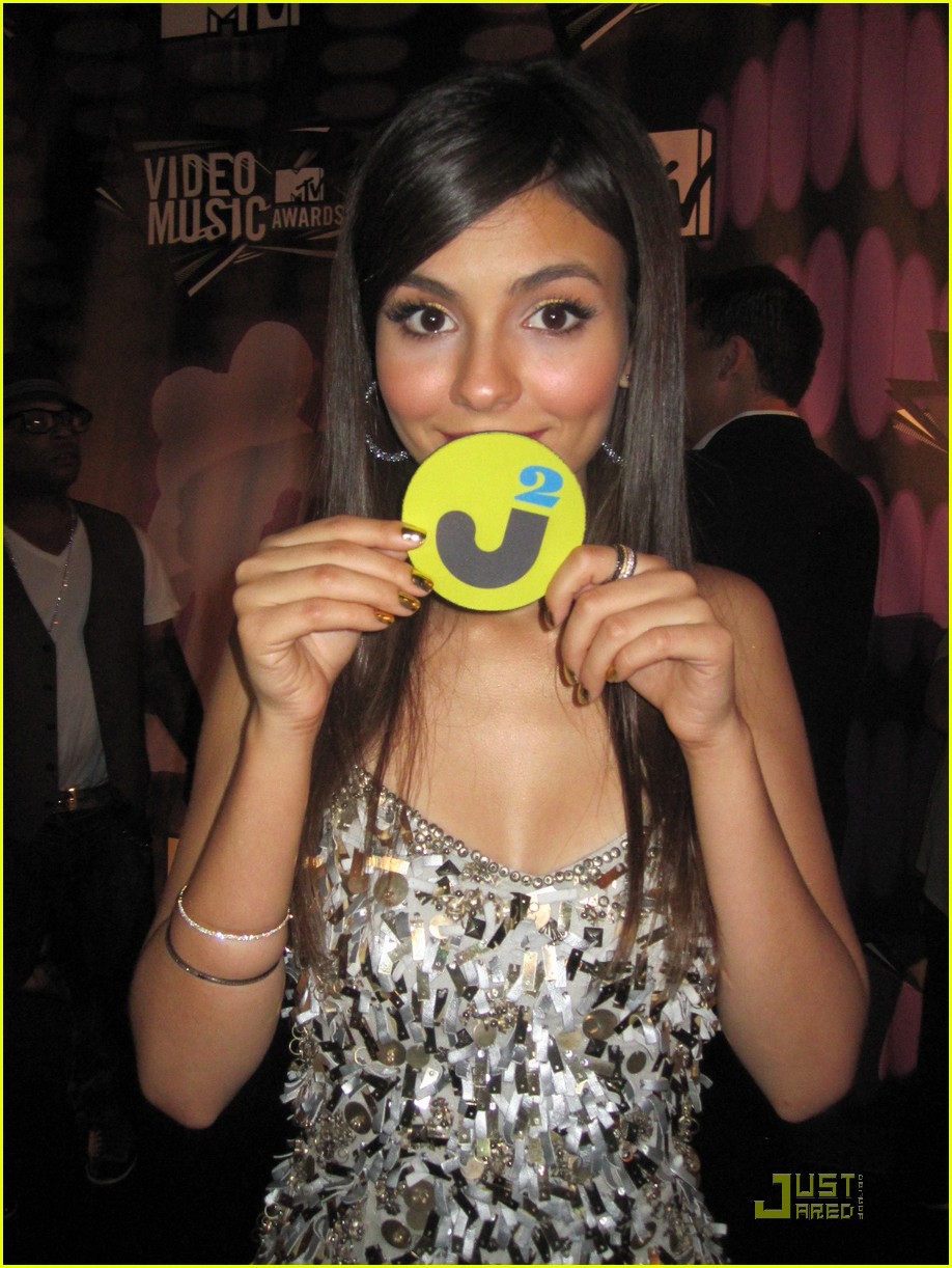 Victoria Justice: I Love Old Britney! | Photo 434077 - Photo Gallery ...