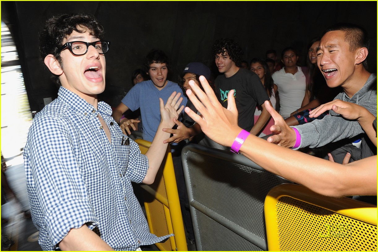 Daniella Monet Does Something with Sarah Cronk | Photo 431811 - Photo ...