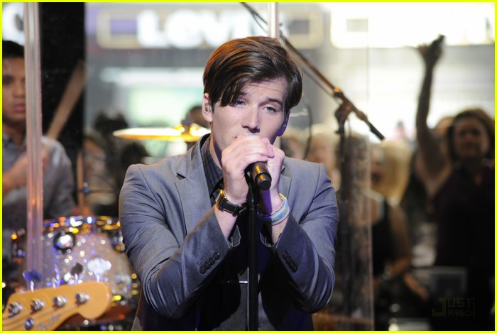 Allstar Weekend Rocks 'Good Morning America' | Photo 439280 - Photo ...