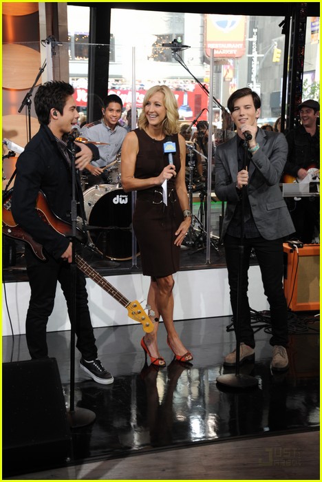 Allstar Weekend Rocks 'Good Morning America' | Photo 439282 - Photo ...