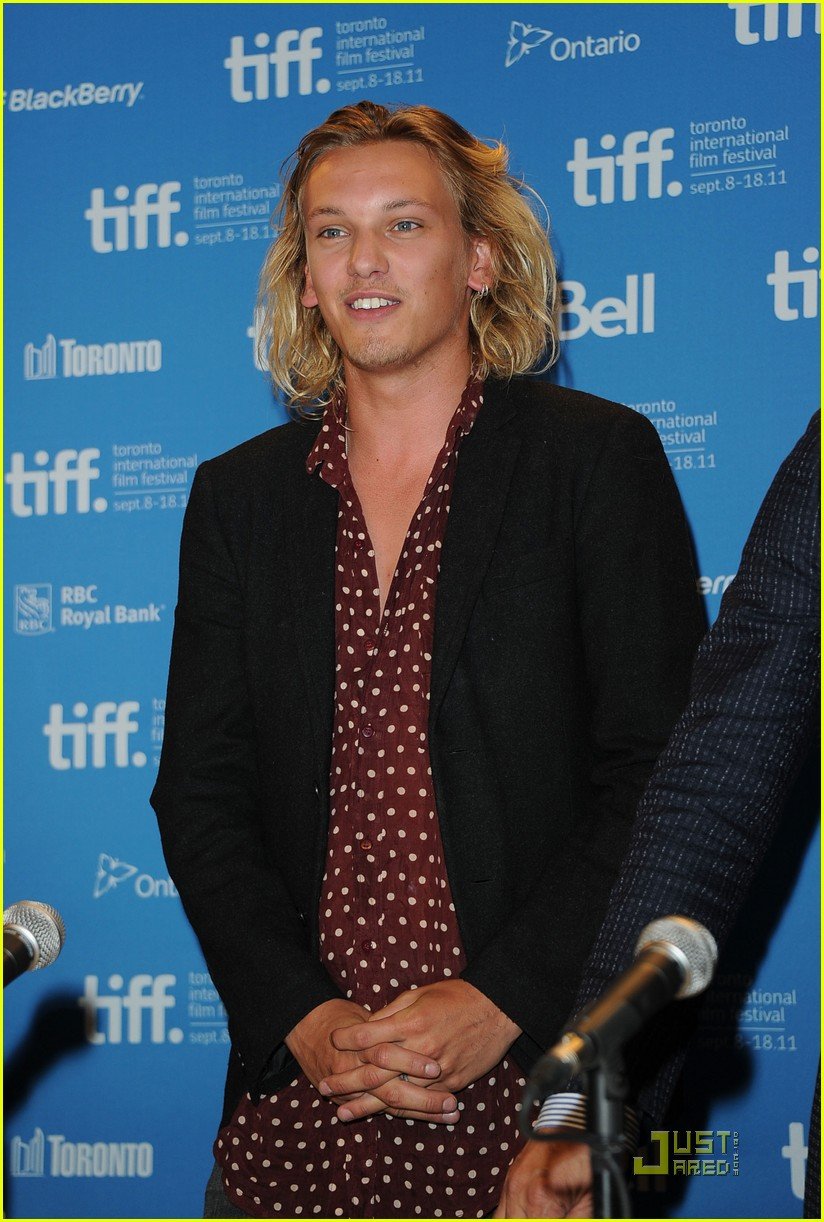 Jamie Campbell Bower Is Not 'Anonymous' at TIFF | Photo 436178 - Photo ...