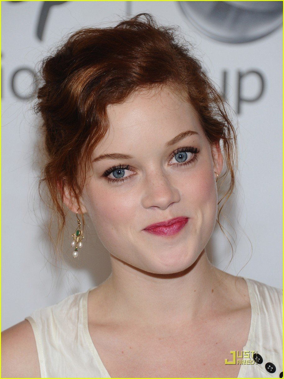 Jane Levy: 'Suburgatory' Star | Photo 437805 - Photo Gallery | Just Jared Jr.