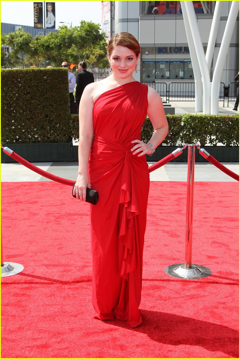Jennifer Stone: Lady in Red at the Creative Arts Emmys! | Photo 435838 ...