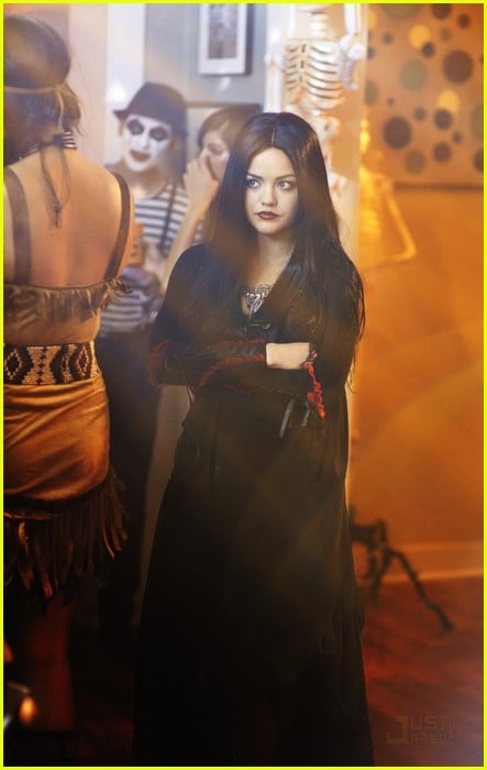 Pretty Little 'Halloween' Liars -- PICS & Promo! | Photo 439087 - Photo ...