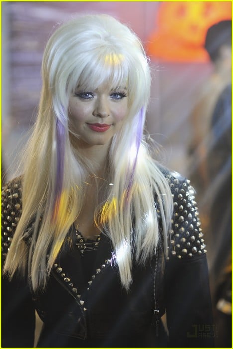 Pretty Little 'Halloween' Liars -- PICS & Promo! | Photo 439097 - Photo ...