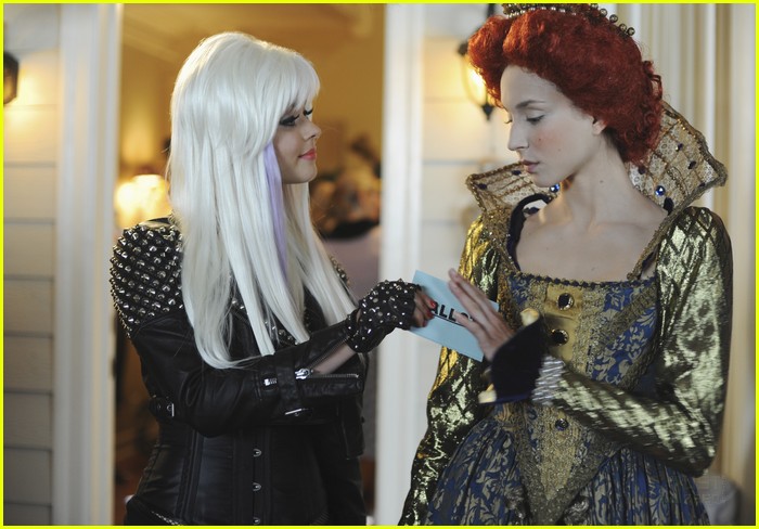 Pretty Little 'Halloween' Liars -- PICS & Promo! | Photo 439116 - Photo ...