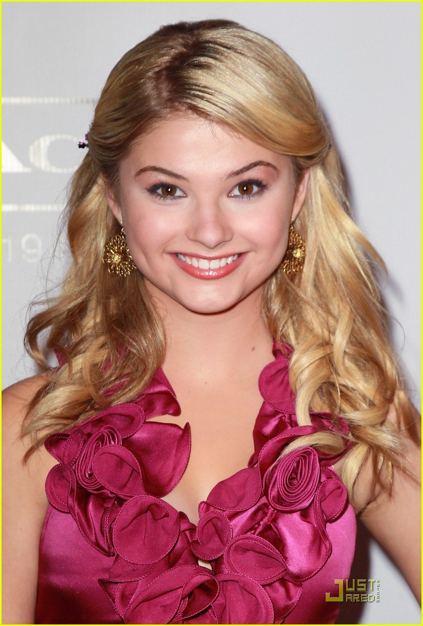Full Sized Photo Of Stefanie Scott Teenvogue 01 Stefanie Scott Teen Vogue Young Hollywood