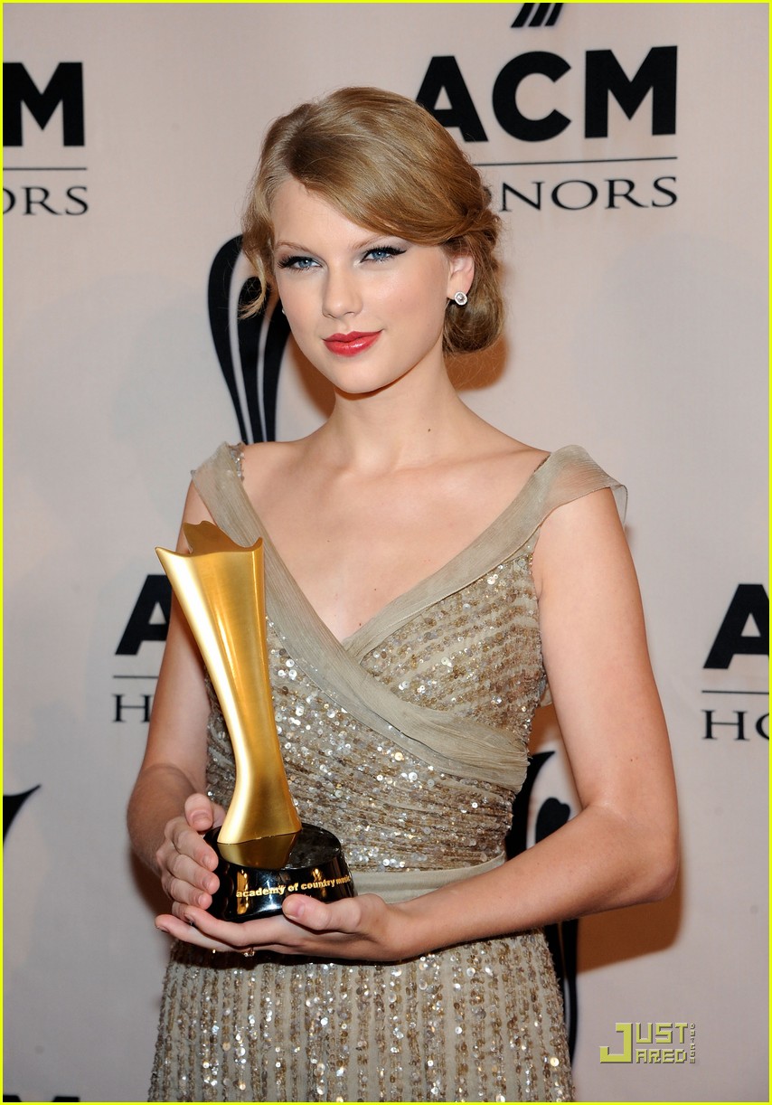 Taylor Swift: ACM Jim Reeves Award Recipient! | Photo 437453 - Photo ...