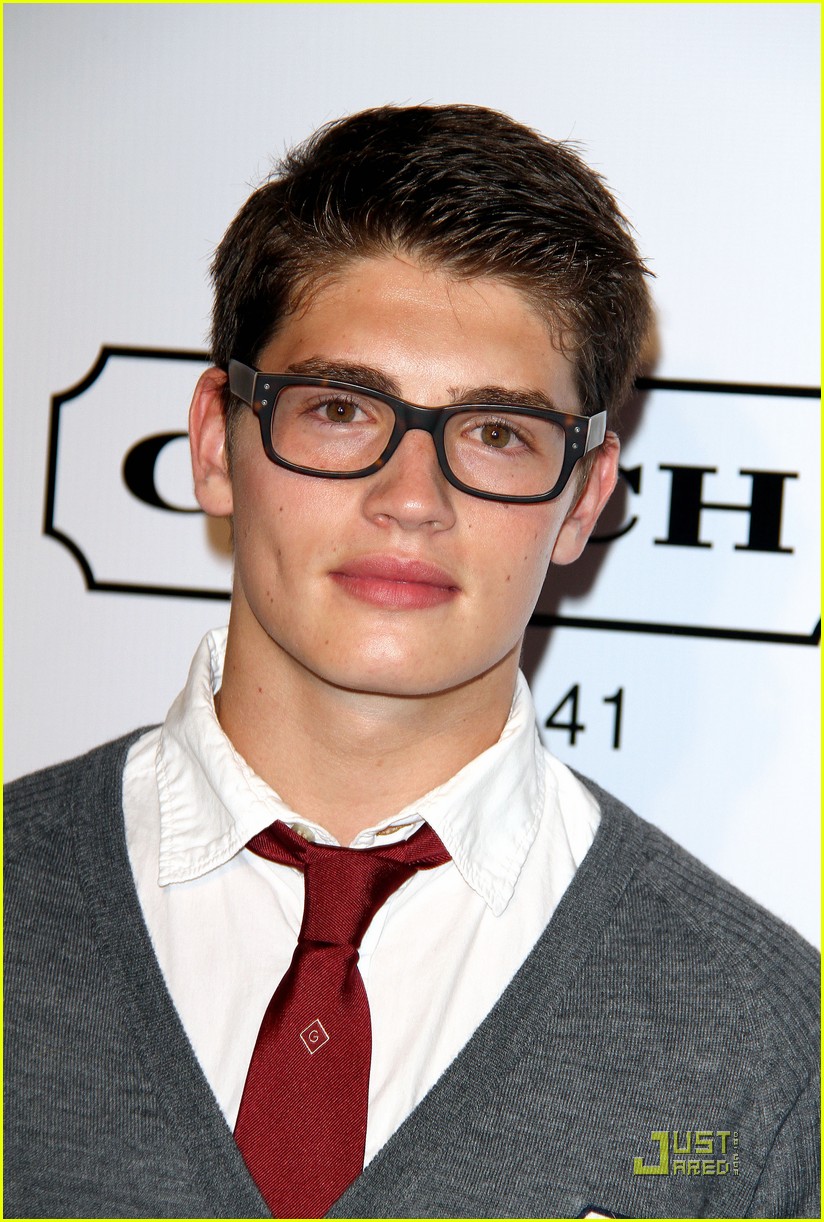 Full Sized Photo of tiffany hayley guys teen vogue 02 | Tiffany ...