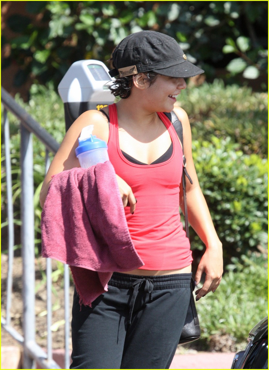 Vanessa Hudgens: 'Red'y to Workout | Photo 434536 - Photo Gallery ...